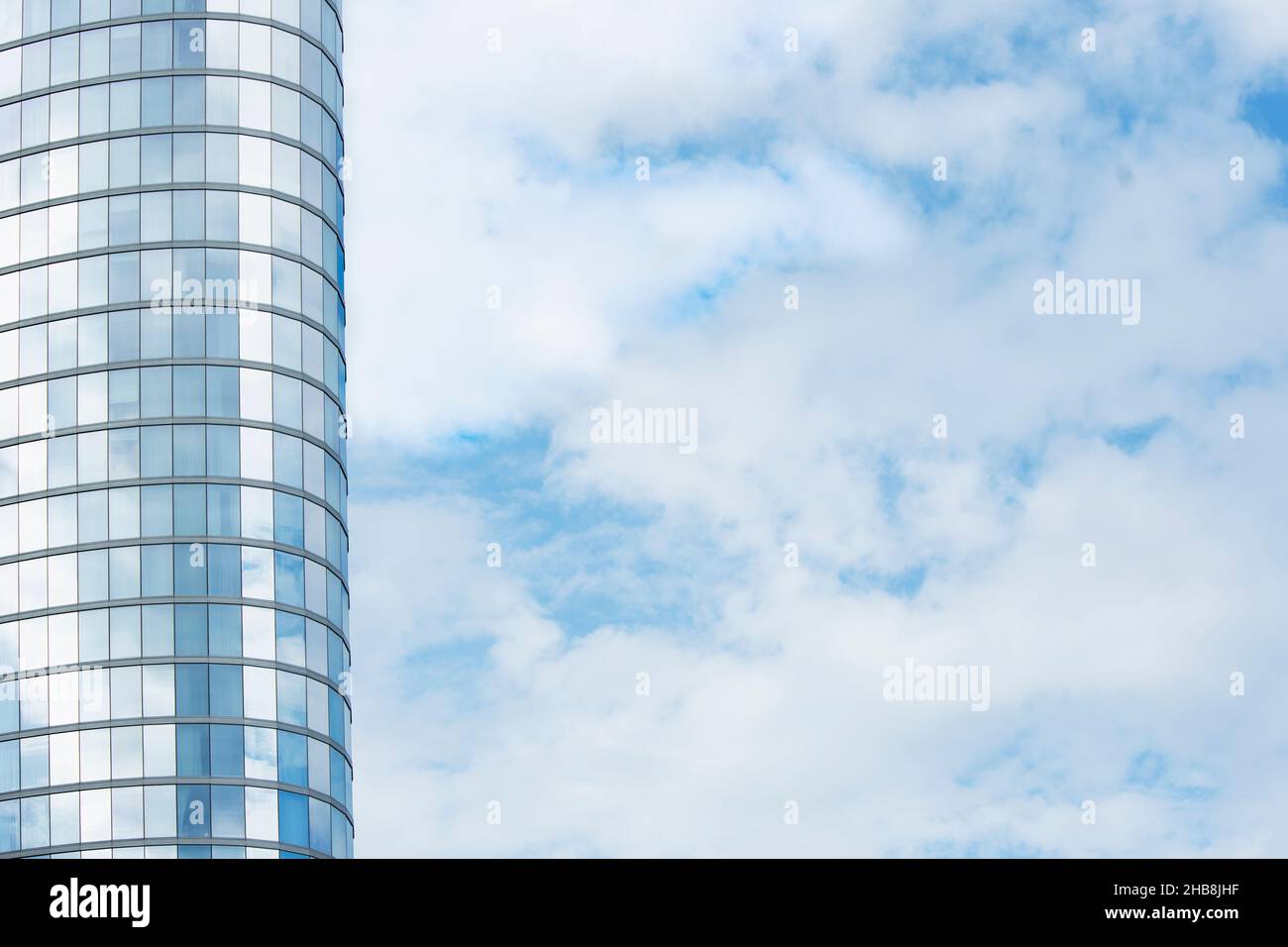 Tall modern building hi-res stock photography and images - Alamy