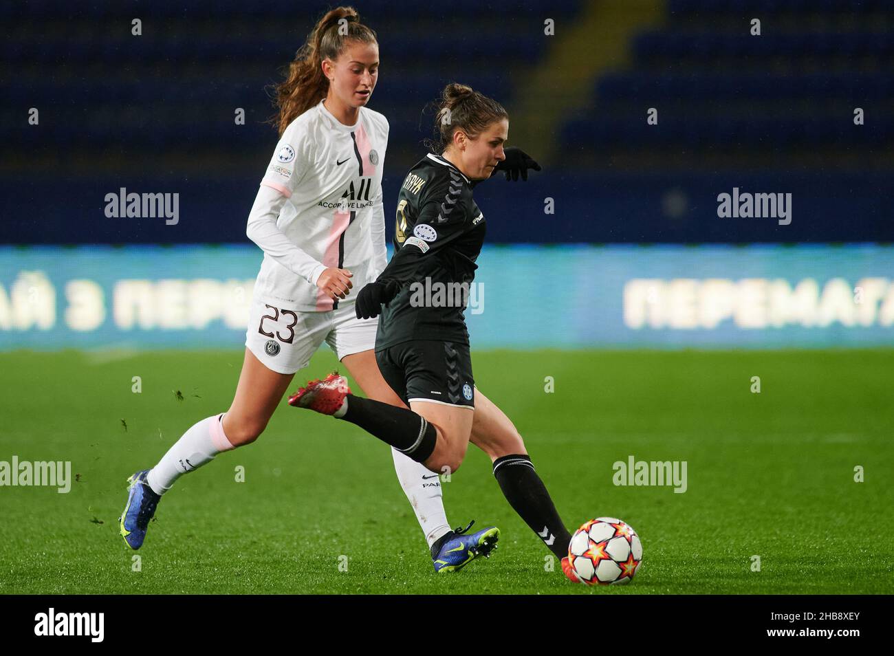 Jordyn huitema psg hi-res stock photography and images - Alamy