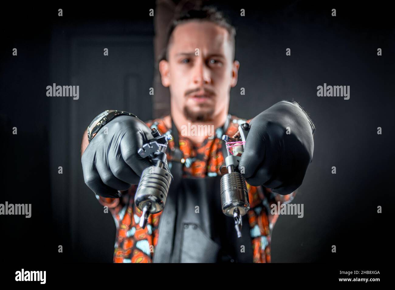 Tattoo gun hi-res stock photography and images - Alamy