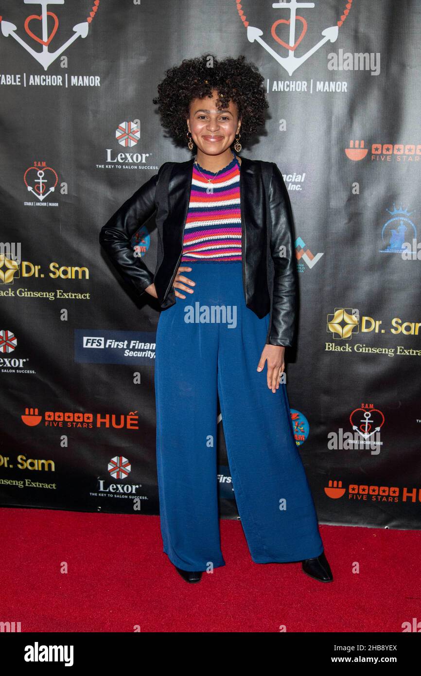 Paint a heart art exhibit hi-res stock photography and images - Alamy