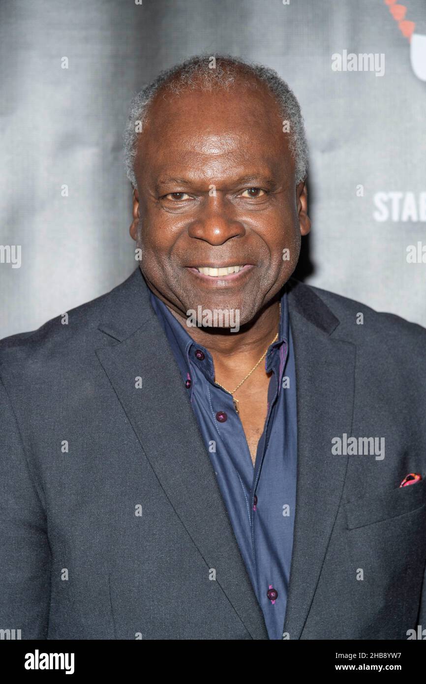 California, USA. 16th Dec, 2021. Kim Estes attends "Paint A Heart" Art ...