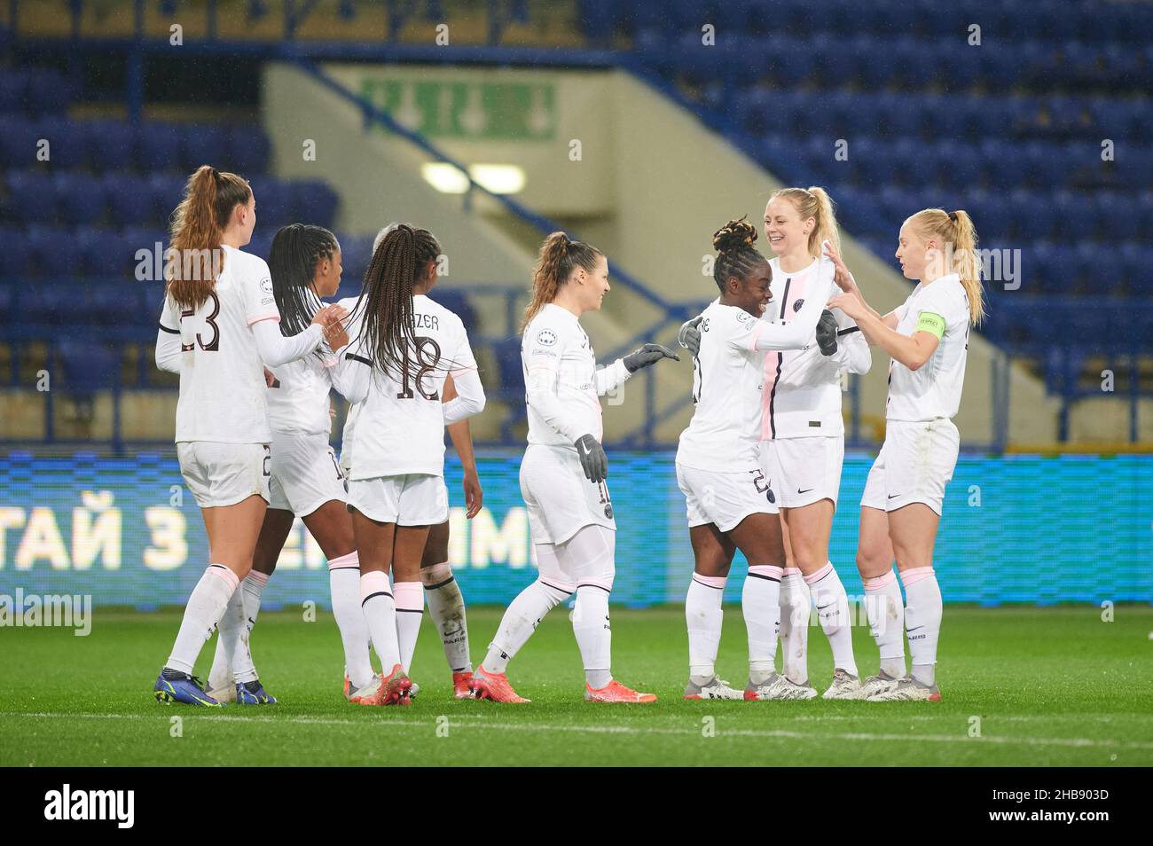 Female footballer celebrating goal hi-res stock photography and images ...