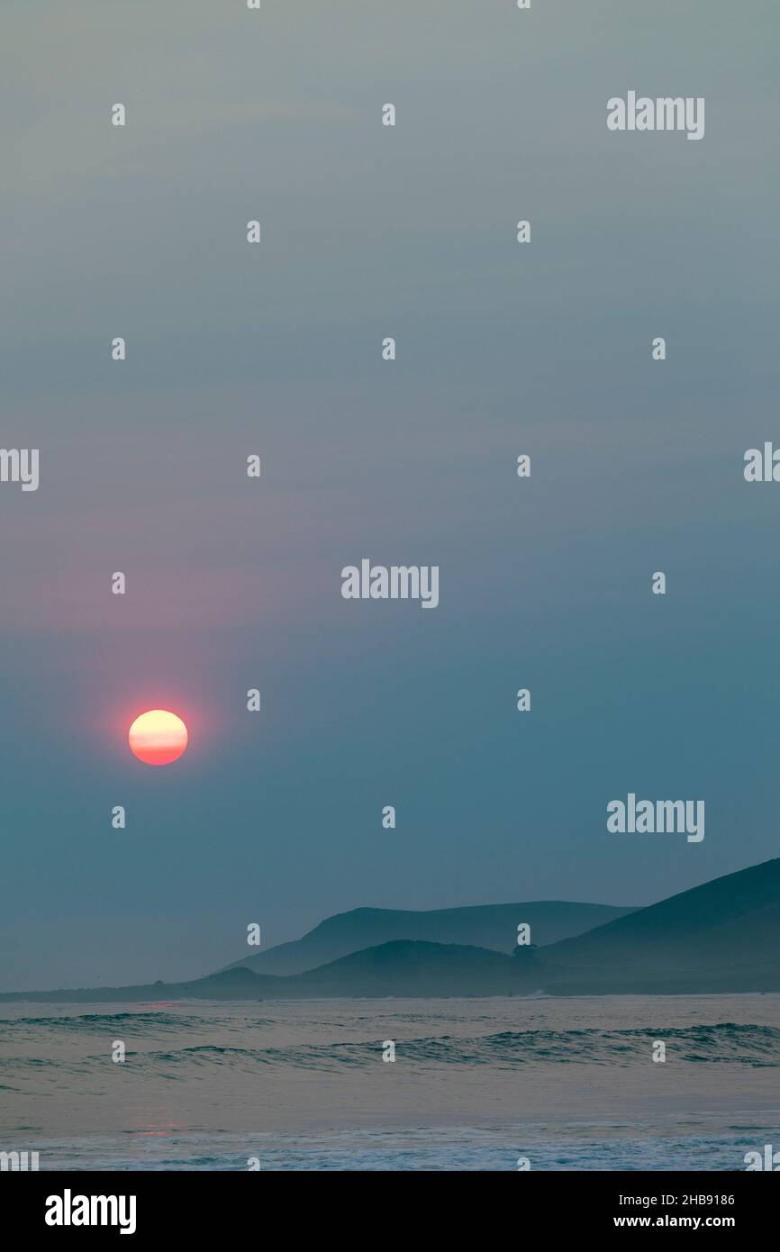 Cayucos beach hi-res stock photography and images - Alamy