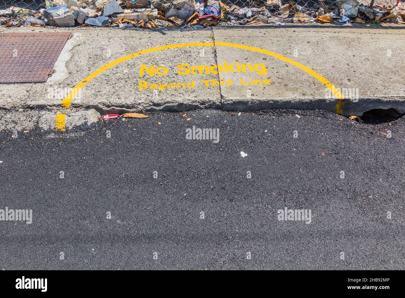 No smoking symbol inscription hi-res stock photography and images - Alamy