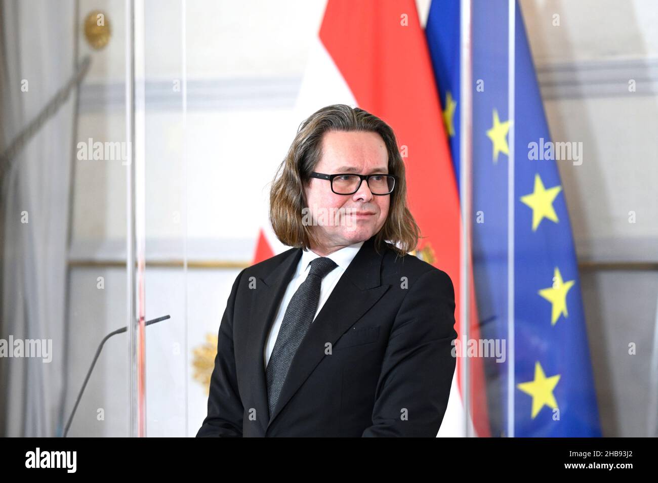 Vienna, Austria. 17th Dec, 2021. Press conference on the topic of "Ninja Pass for the Holidays ...