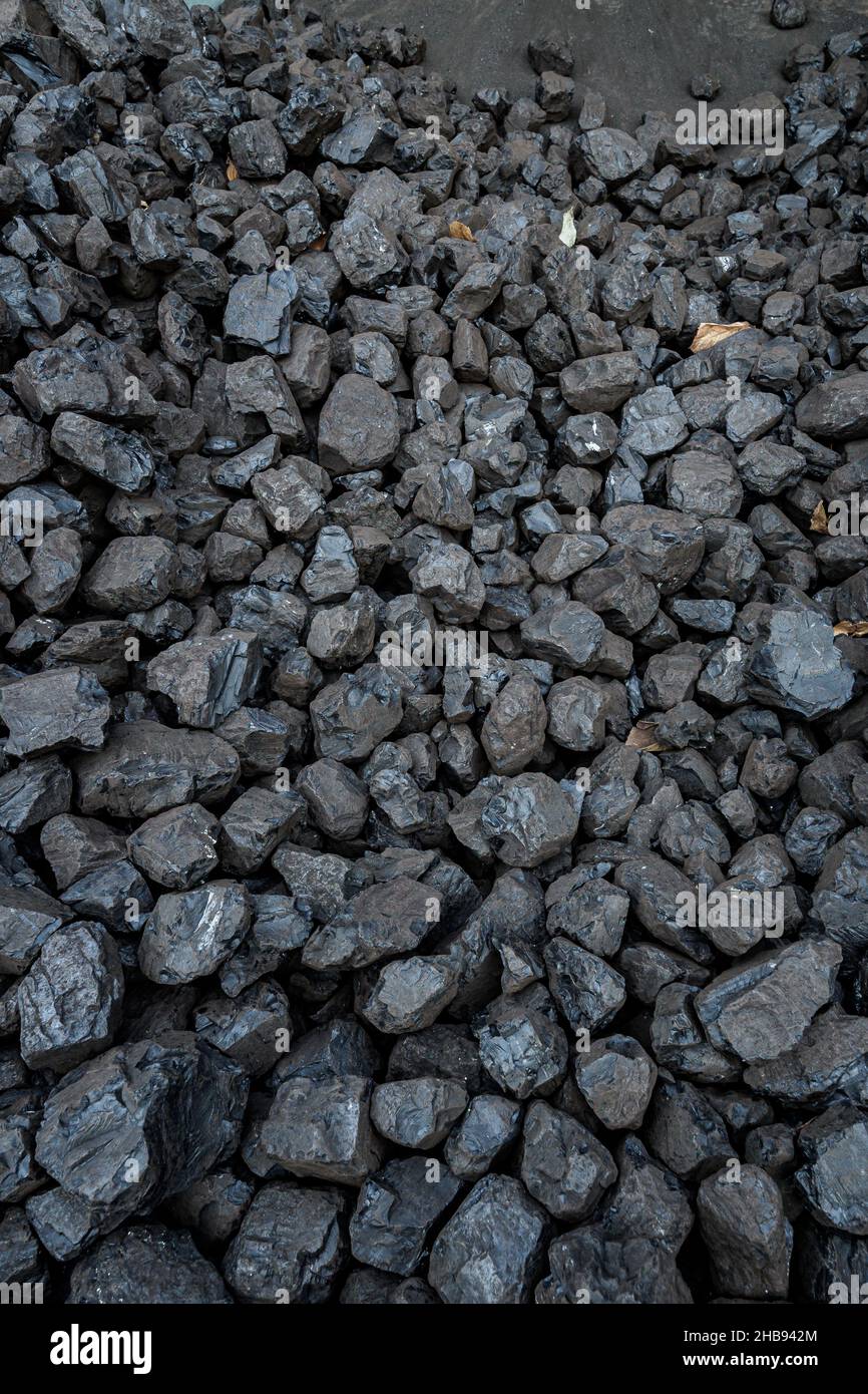 A heap of brown natural coal background Stock Photo - Alamy