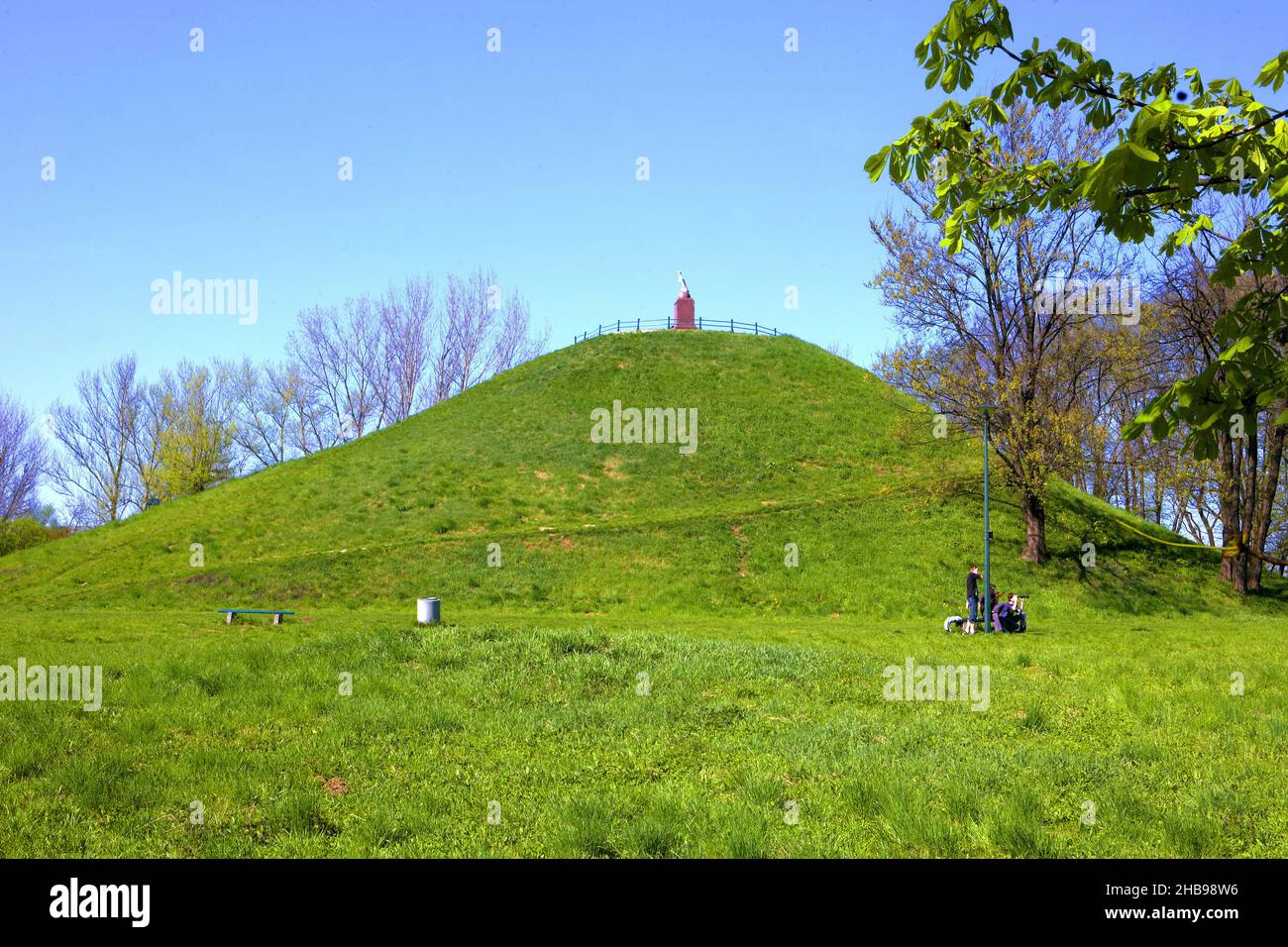 Wanda mound hi-res stock photography and images - Alamy