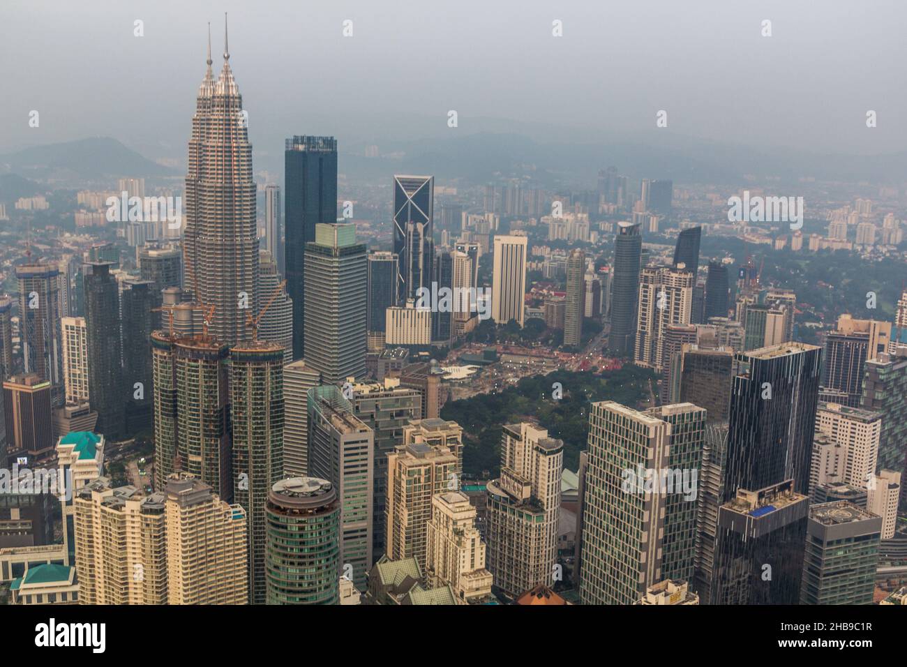 Kuala lumpur skyline fog hi-res stock photography and images - Alamy