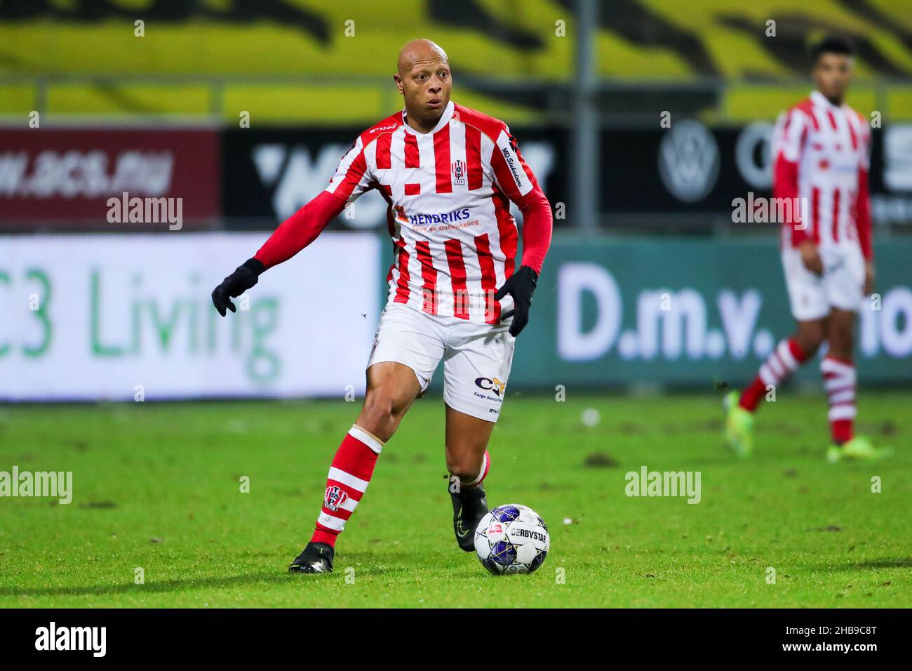 Kay tejan of top oss hi-res stock photography and images - Alamy