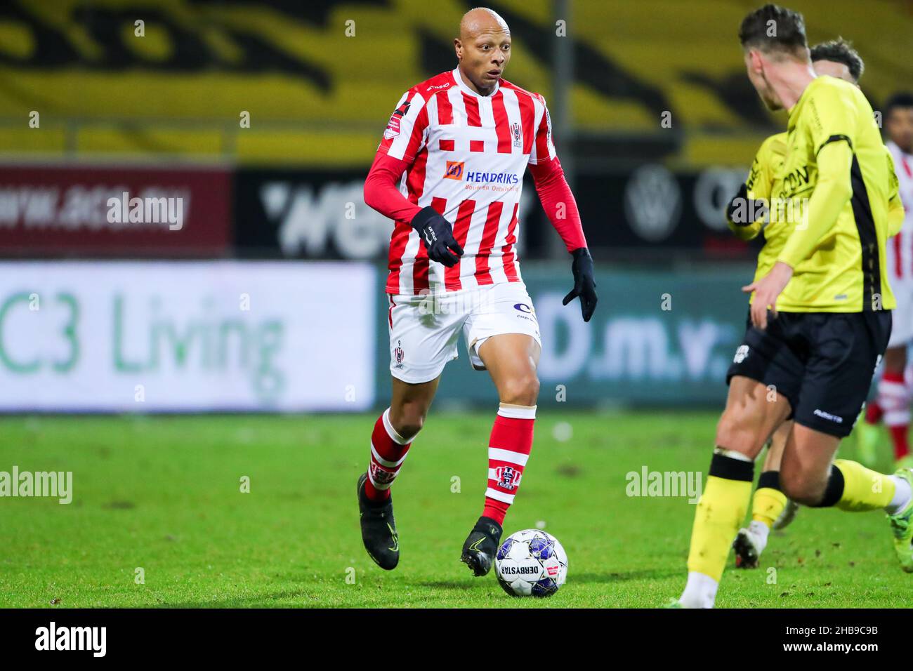 Kay tejan of top oss hi-res stock photography and images - Alamy