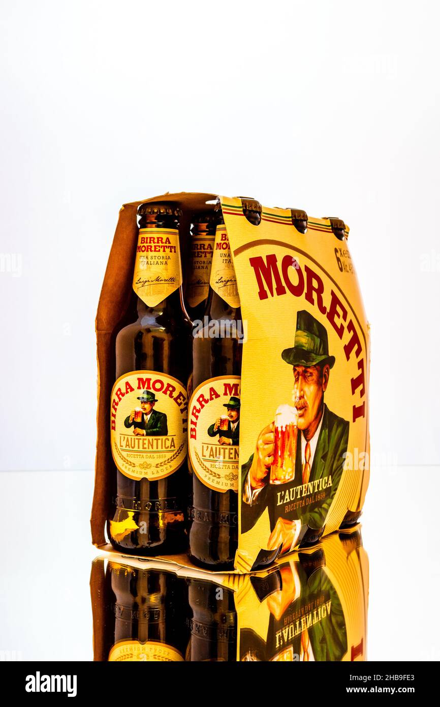 6 pack beer can hi-res stock photography and images - Alamy