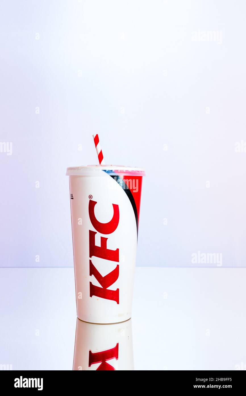 Kfc drink cup hi-res stock photography and images - Alamy