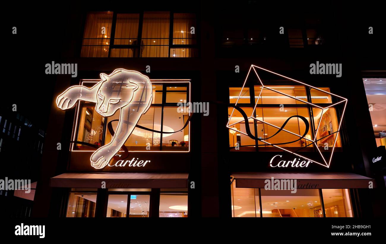 Cartier logo hi-res stock photography and images - Alamy