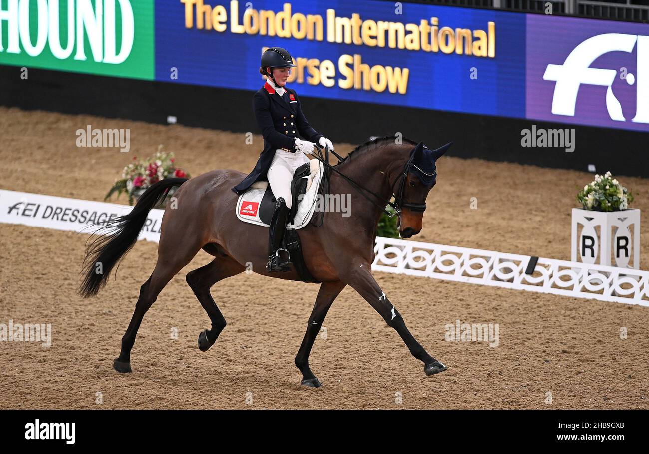 Royal Victoria Dock, UK. 17th Dec, 2021. London International Horse ...