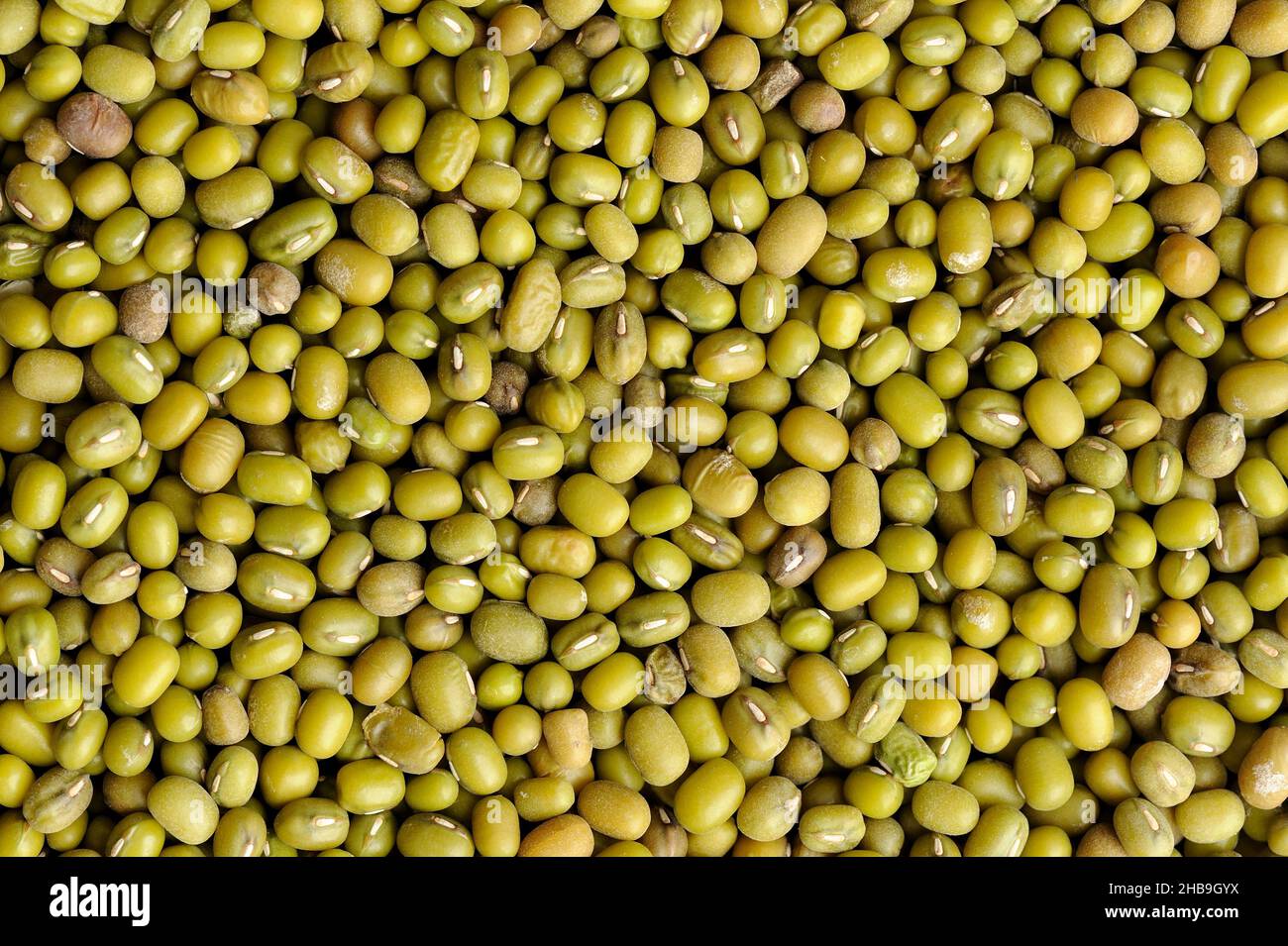 Raw mung beans pattern above view Stock Photo - Alamy