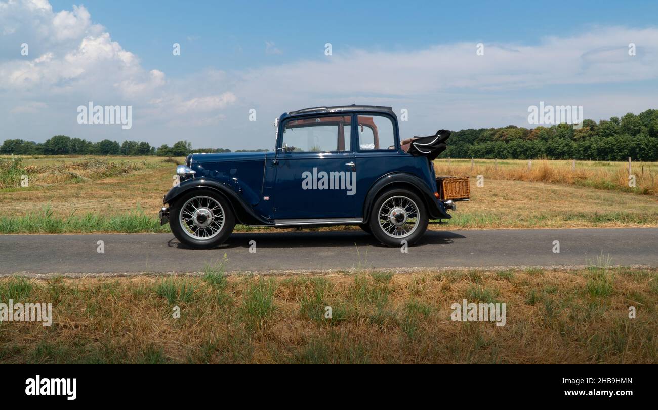 Austin seven vintage car hi-res stock photography and images - Alamy
