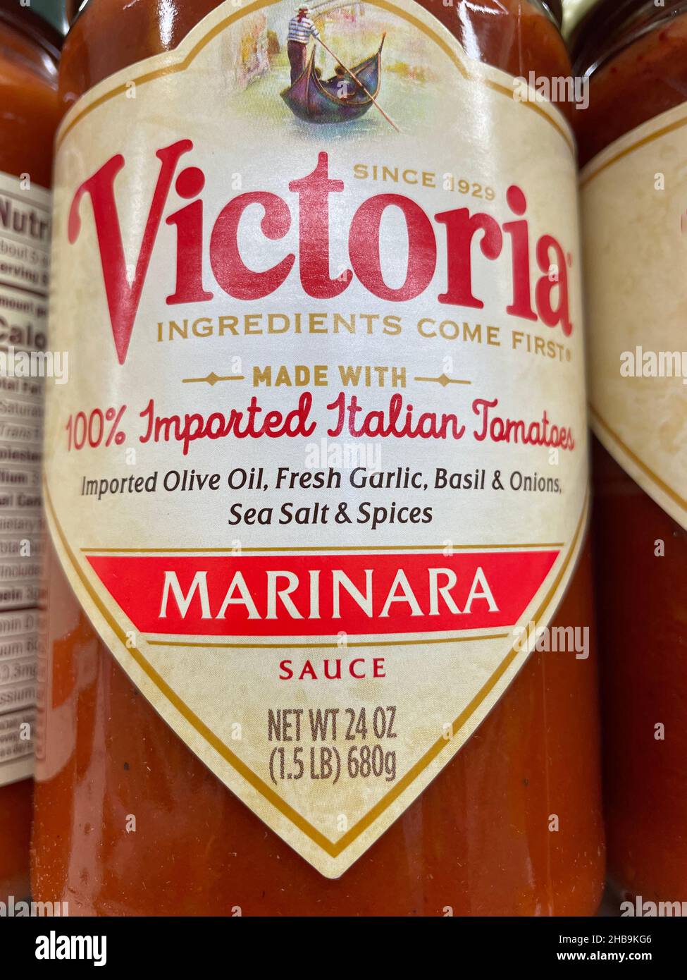 Pasta spaghetti supermarket shelf hi-res stock photography and images ...
