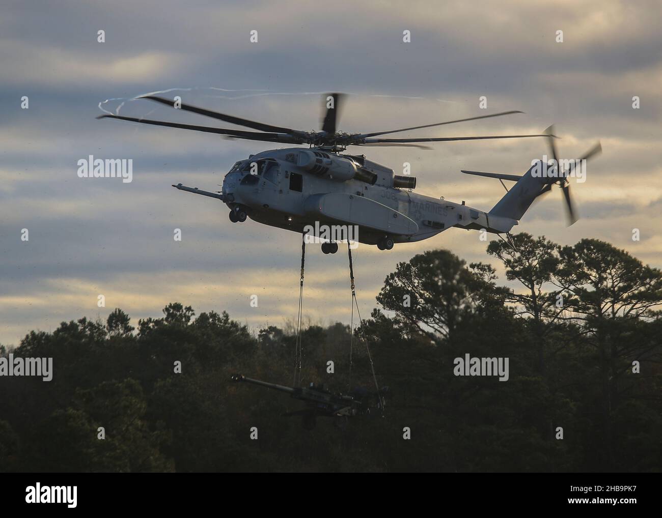 U.S. Marines with Marine Operational Test and Evaluation Squadron One ...