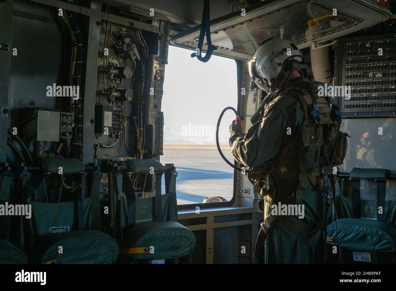 U.S. Marines with Marine Operational Test and Evaluation Squadron 1 ...