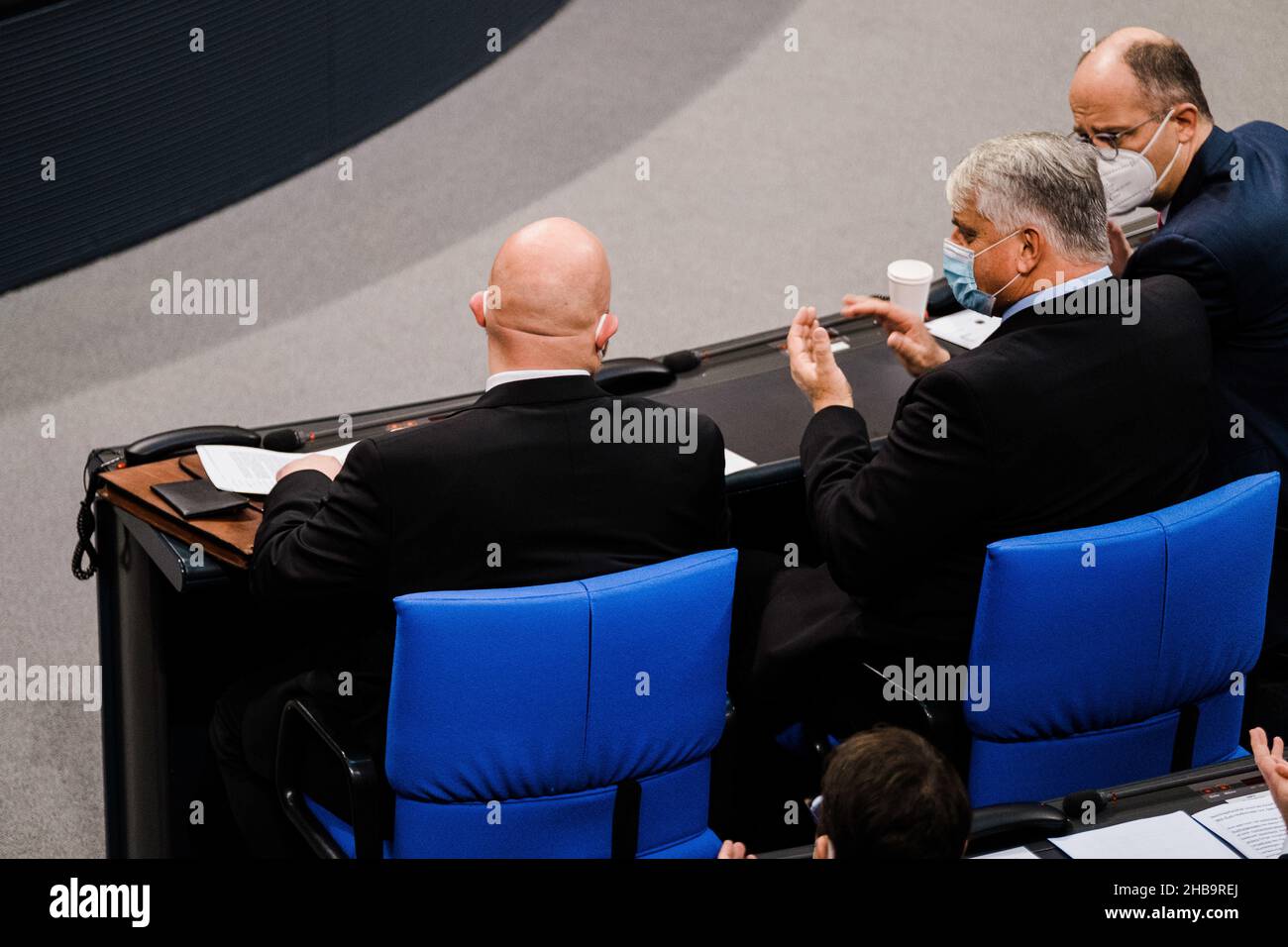 Berlin, Germany. 16th Dec, 2021. Members of the 20th Bundestag, the ...