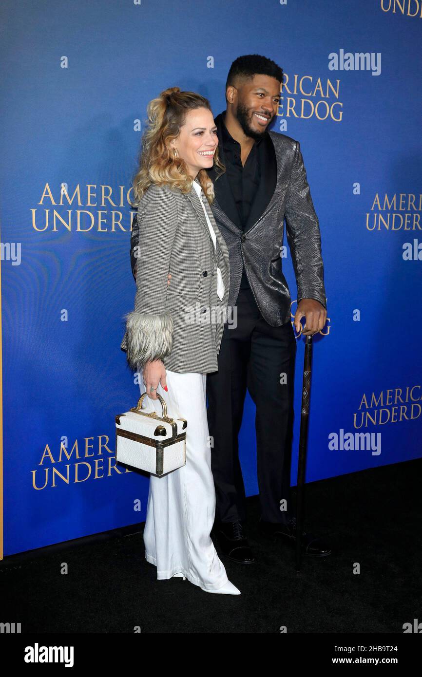 Bethany joy lenz 2021 hi-res stock photography and images - Alamy