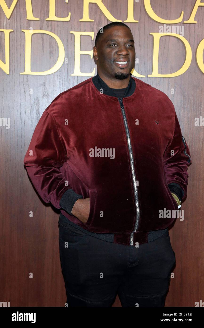 Donovan w hi-res stock photography and images - Alamy