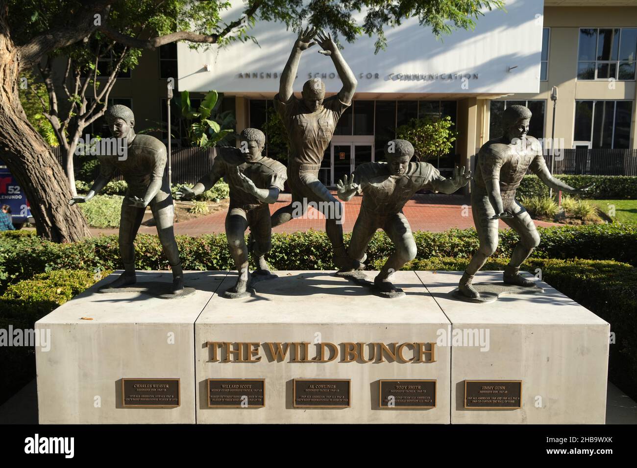 Los Angeles, USA. 17th Dec, 2021. The Wild Bunch statue featuring ...