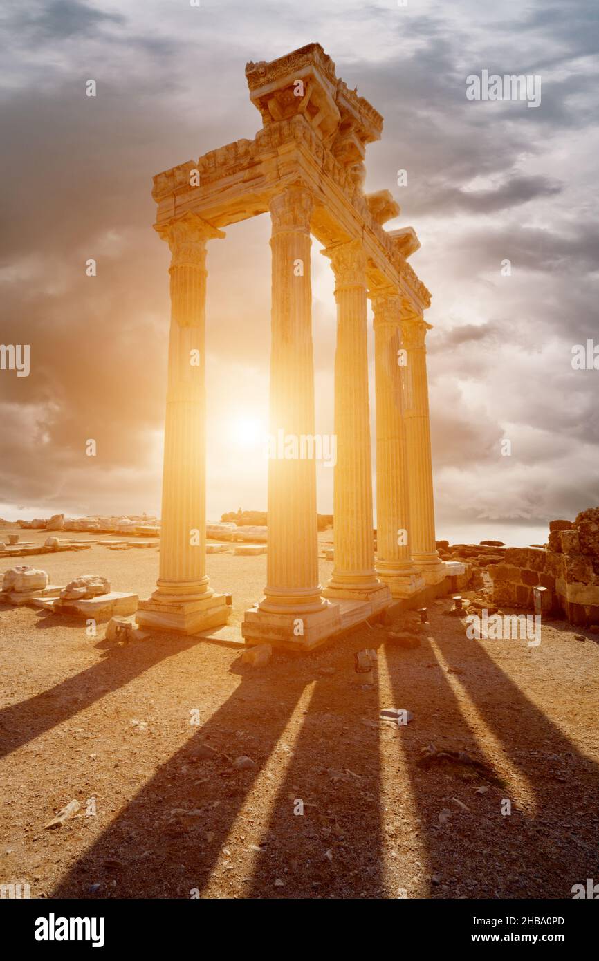 Architectural columns of ancient Greece Stock Photo - Alamy