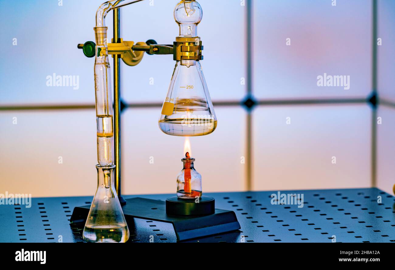 Glass chemical equipment in a chemistry lab Stock Photo - Alamy