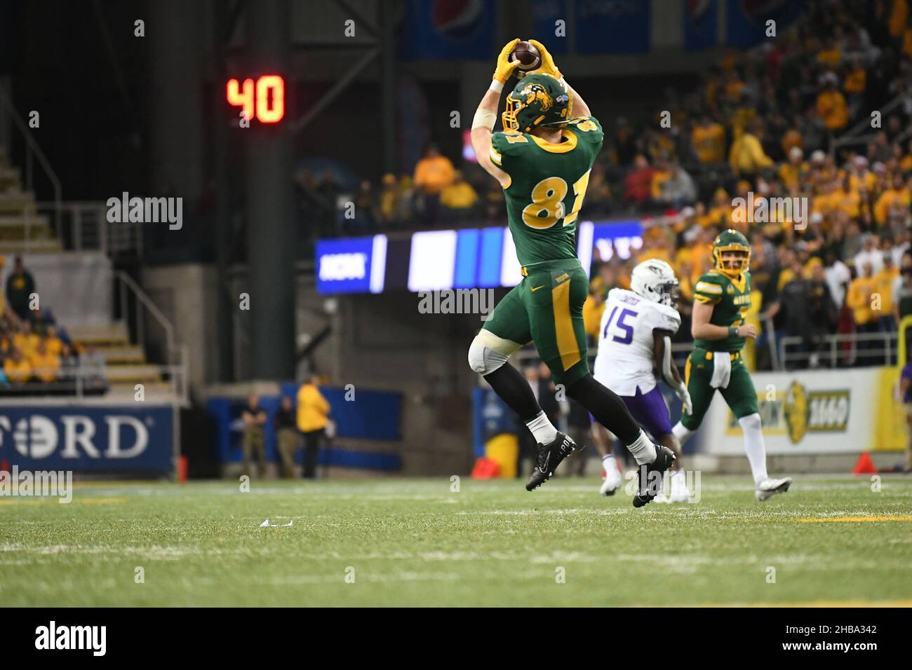 North Dakota State Bison tight end Josh Babicz (81) catches a pass in ...