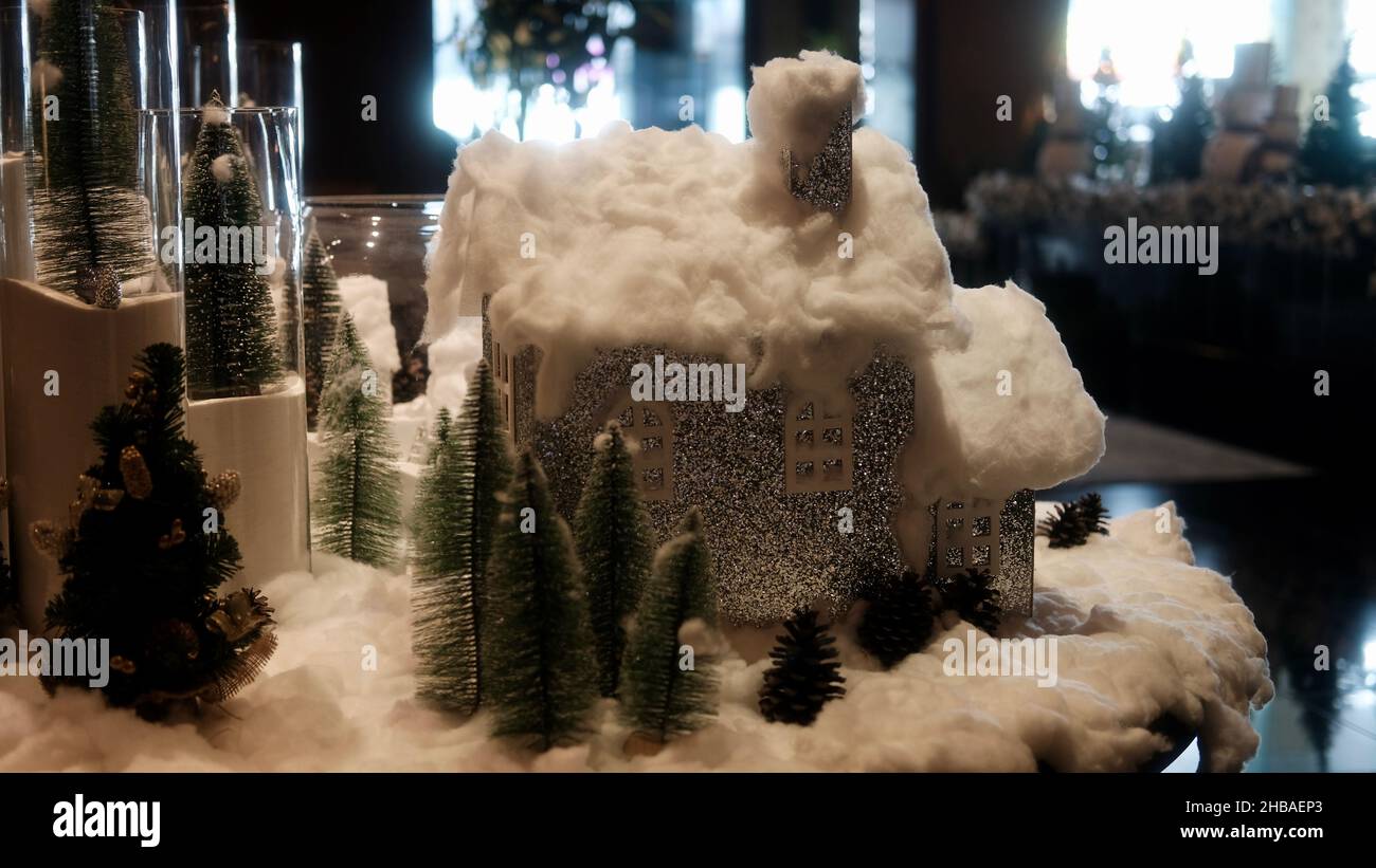 J W Marriott Hotel Lobby Christmas Decorations High Resolution Stock ...