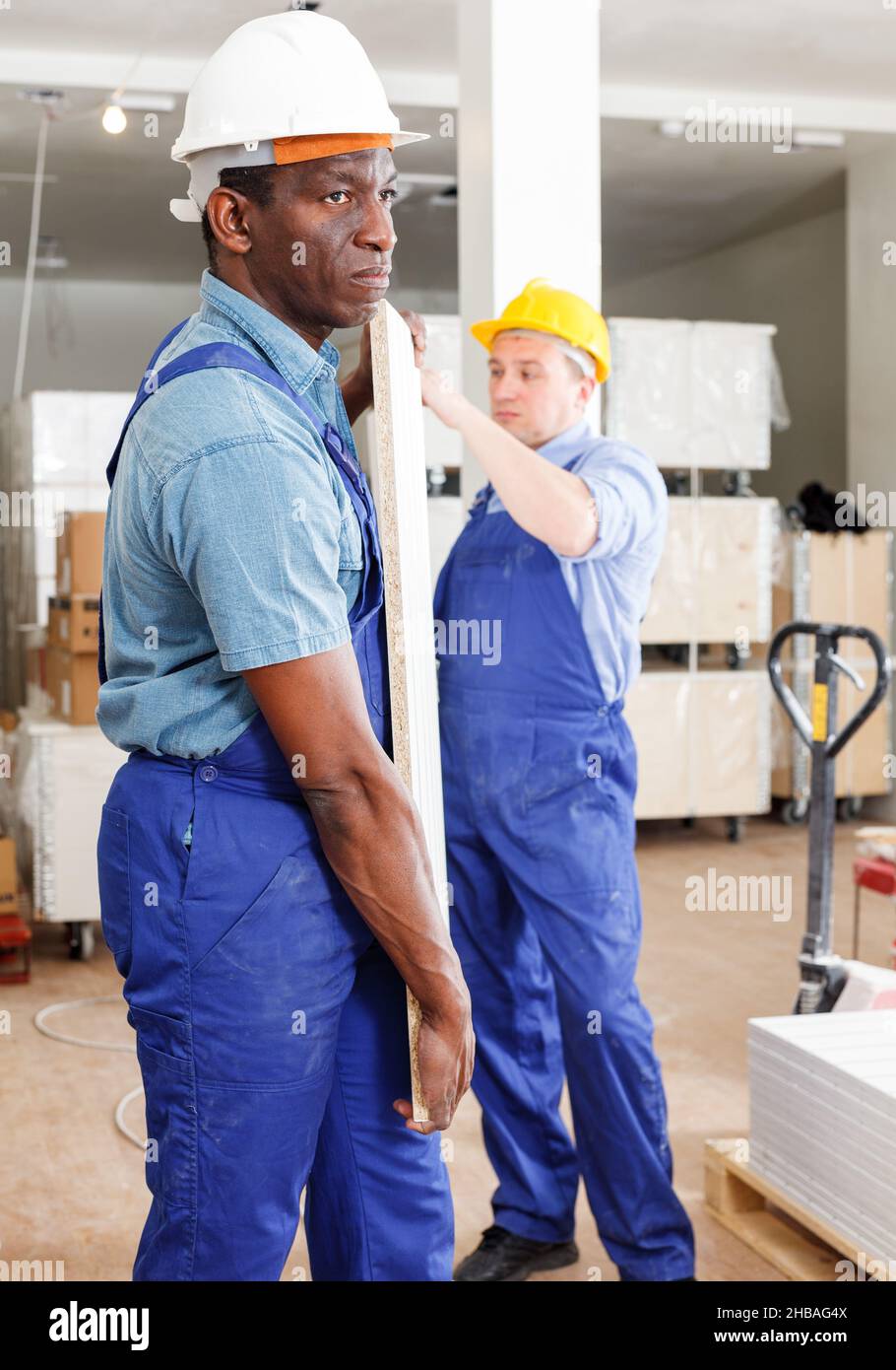 Home builders materials hi-res stock photography and images - Alamy