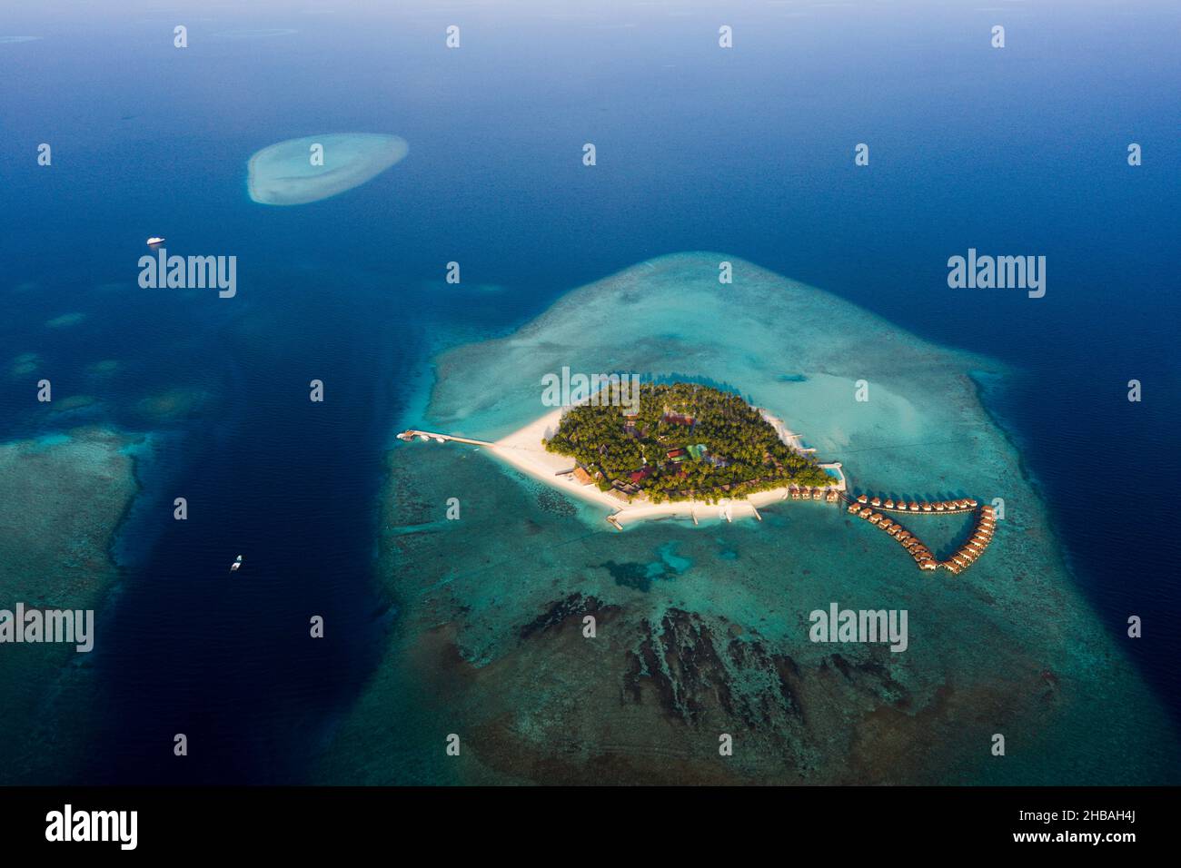 Vacation Island Alimatha, Felidhu Atoll, Indian Ocean, Maldives Stock ...