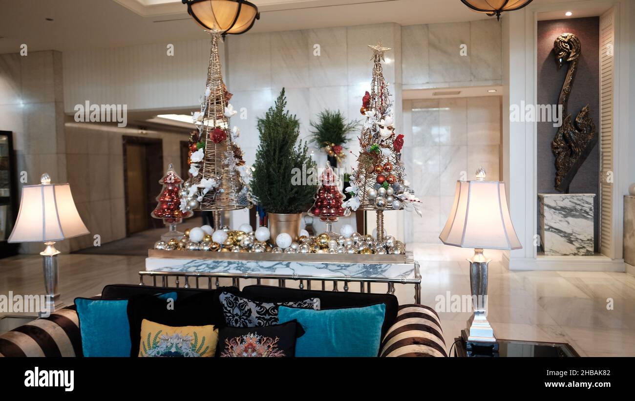 Anantara Siam Bangkok Hotel Christmas Decorations 2021 Bangkok Thailand ...