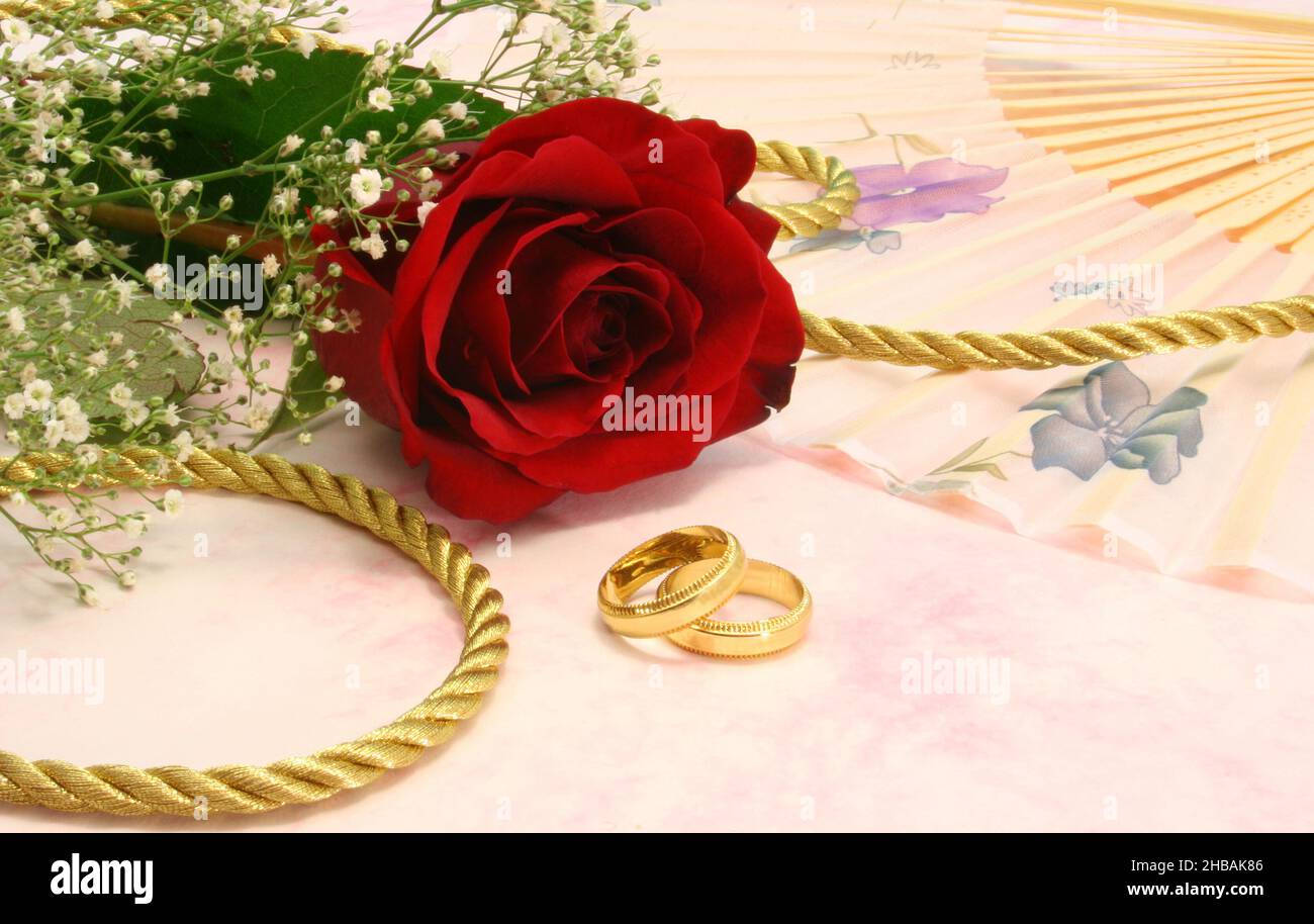 Gold rope hi-res stock photography and images - Alamy