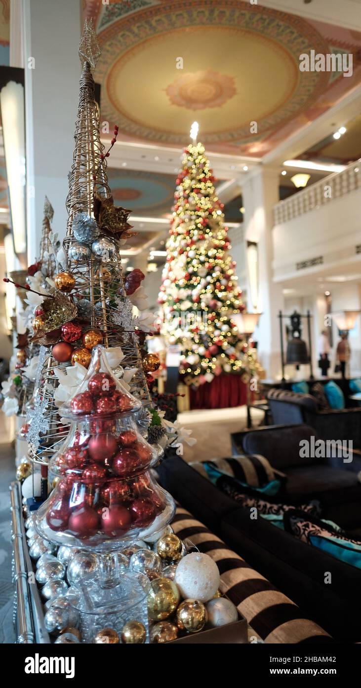 Anantara Siam Bangkok Hotel Christmas Decorations 2021 Bangkok Thailand ...