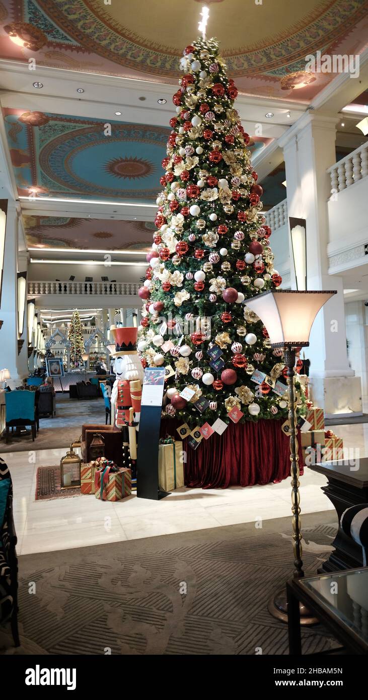 Anantara Siam Bangkok Hotel Christmas Decorations 2021 Bangkok Thailand ...