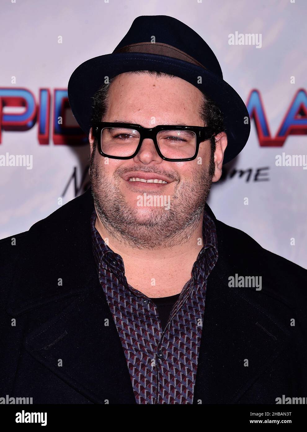 LOS ANGELES, CA - DECEMBER 13: Josh Gad attends the Sony Pictures ...