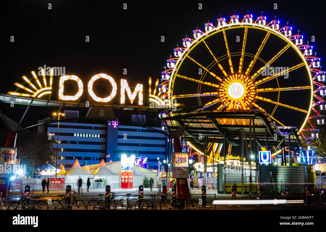 Hamburger dom hi-res stock photography and images - Alamy