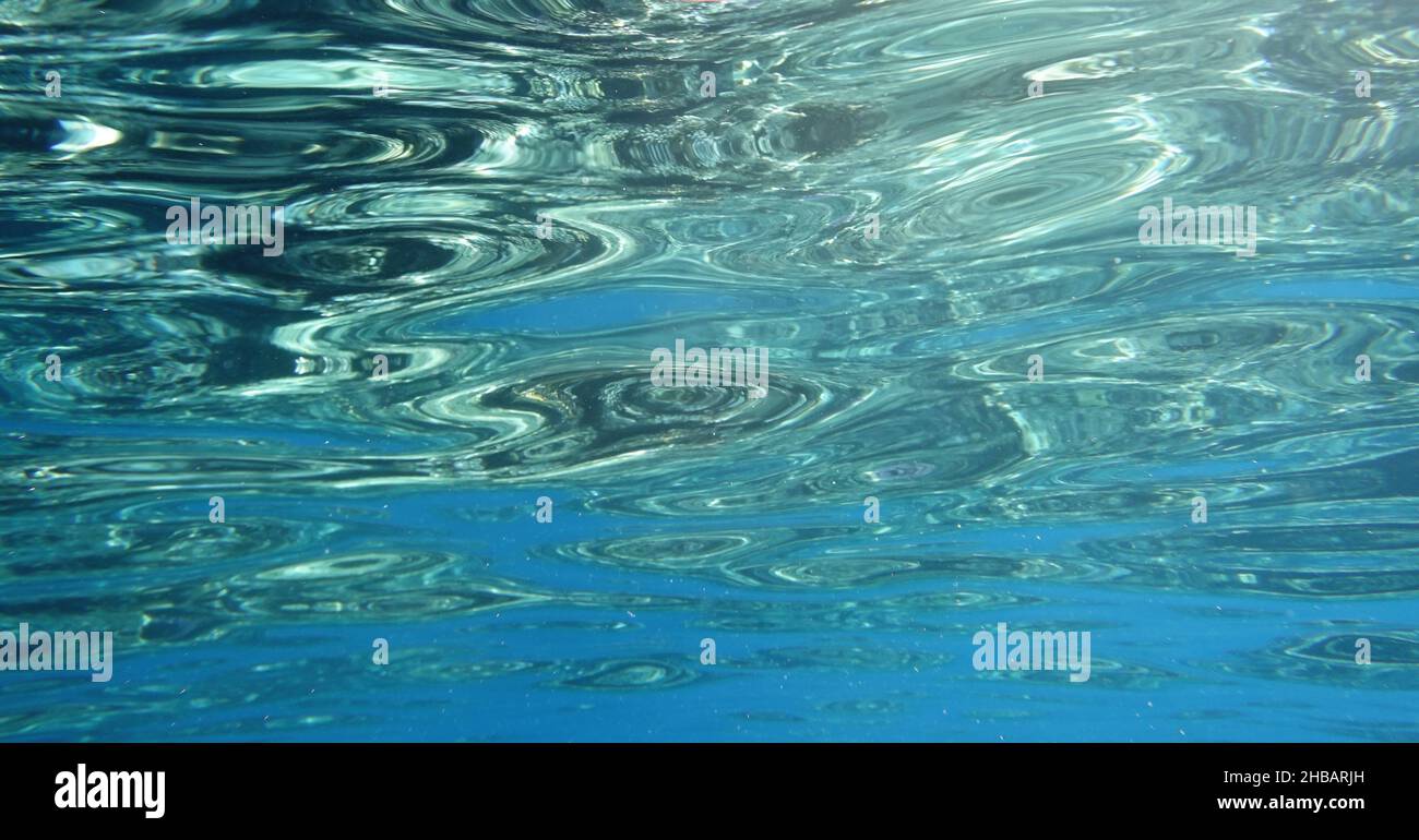 Sea underwater wave angle hi-res stock photography and images - Alamy