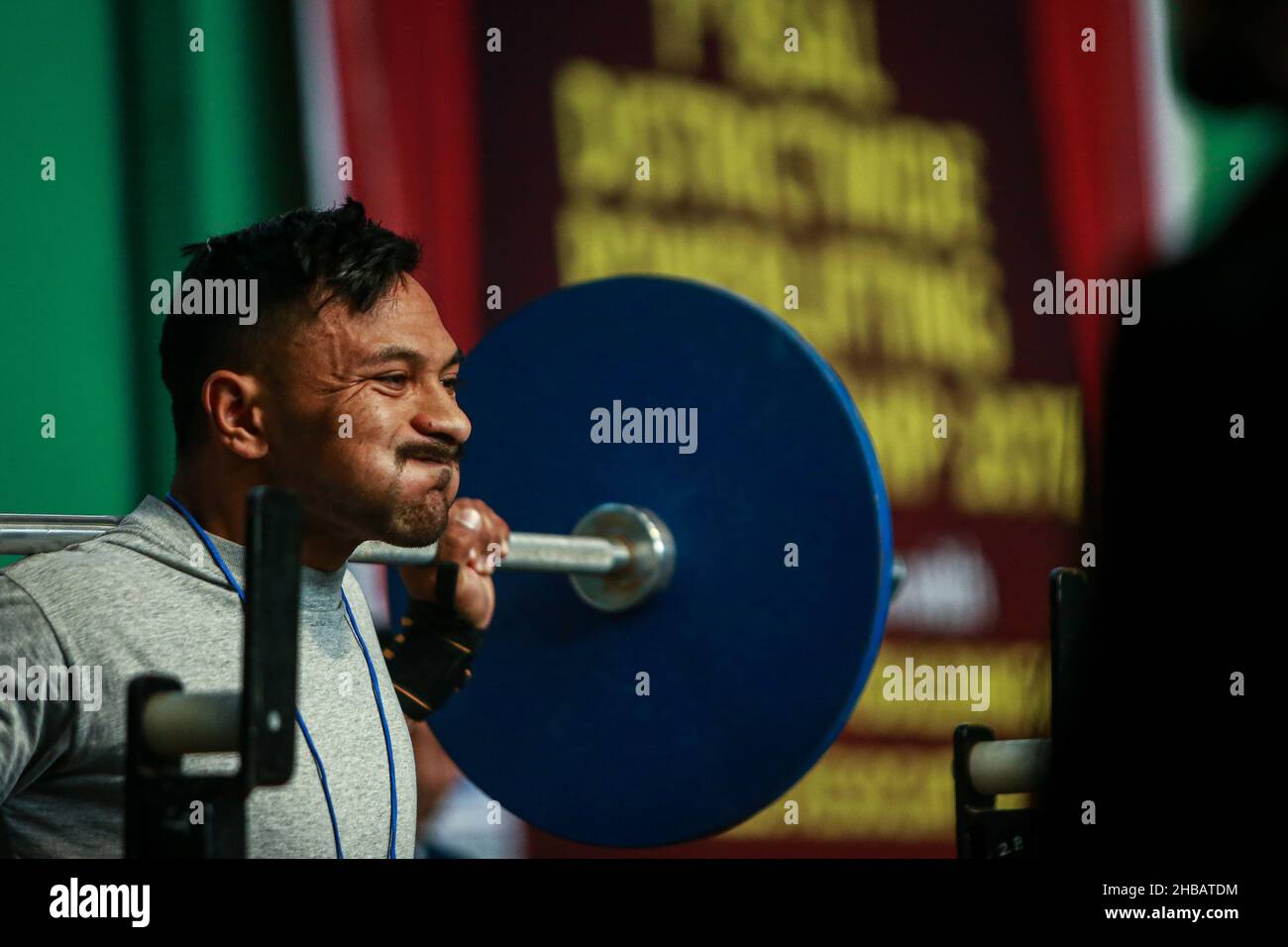 Bodybuilder compete hi-res stock photography and images - Alamy