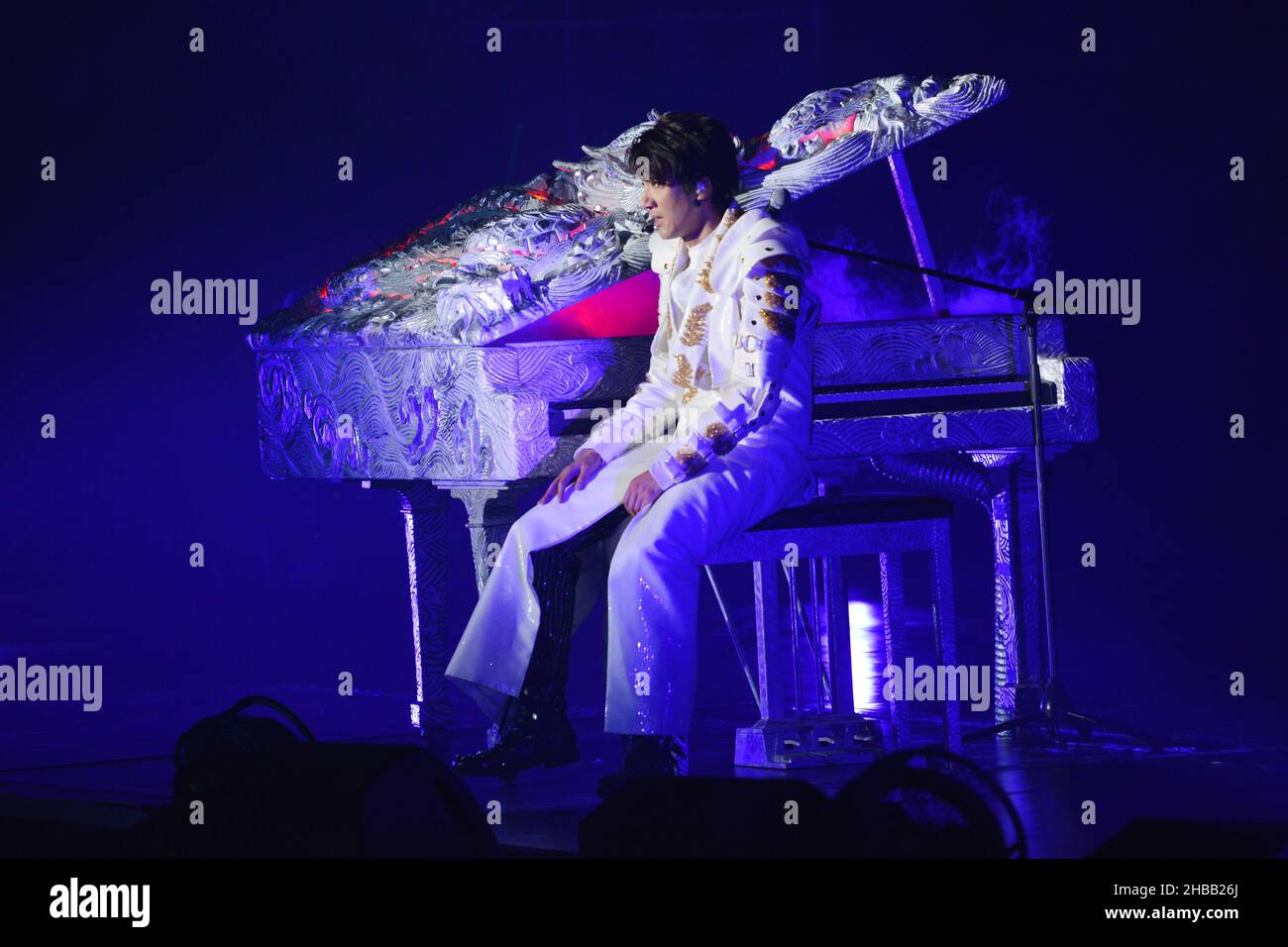 The descendants of the dragon 2060 hi-res stock photography and images ...