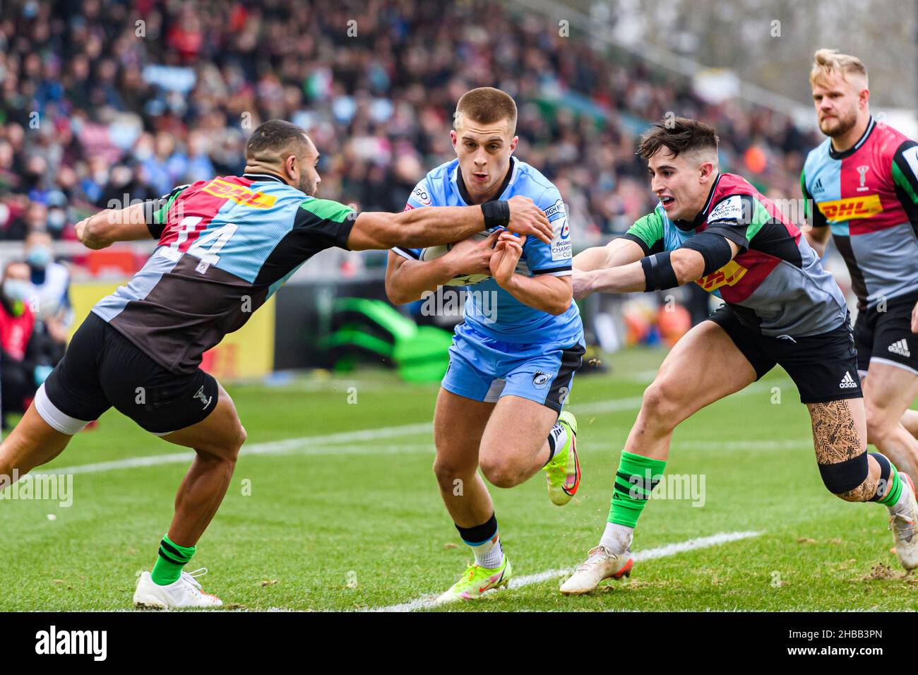 London, UK. 18th, Dec 2021. Cam Winnett of Cardiff Rugby in action ...