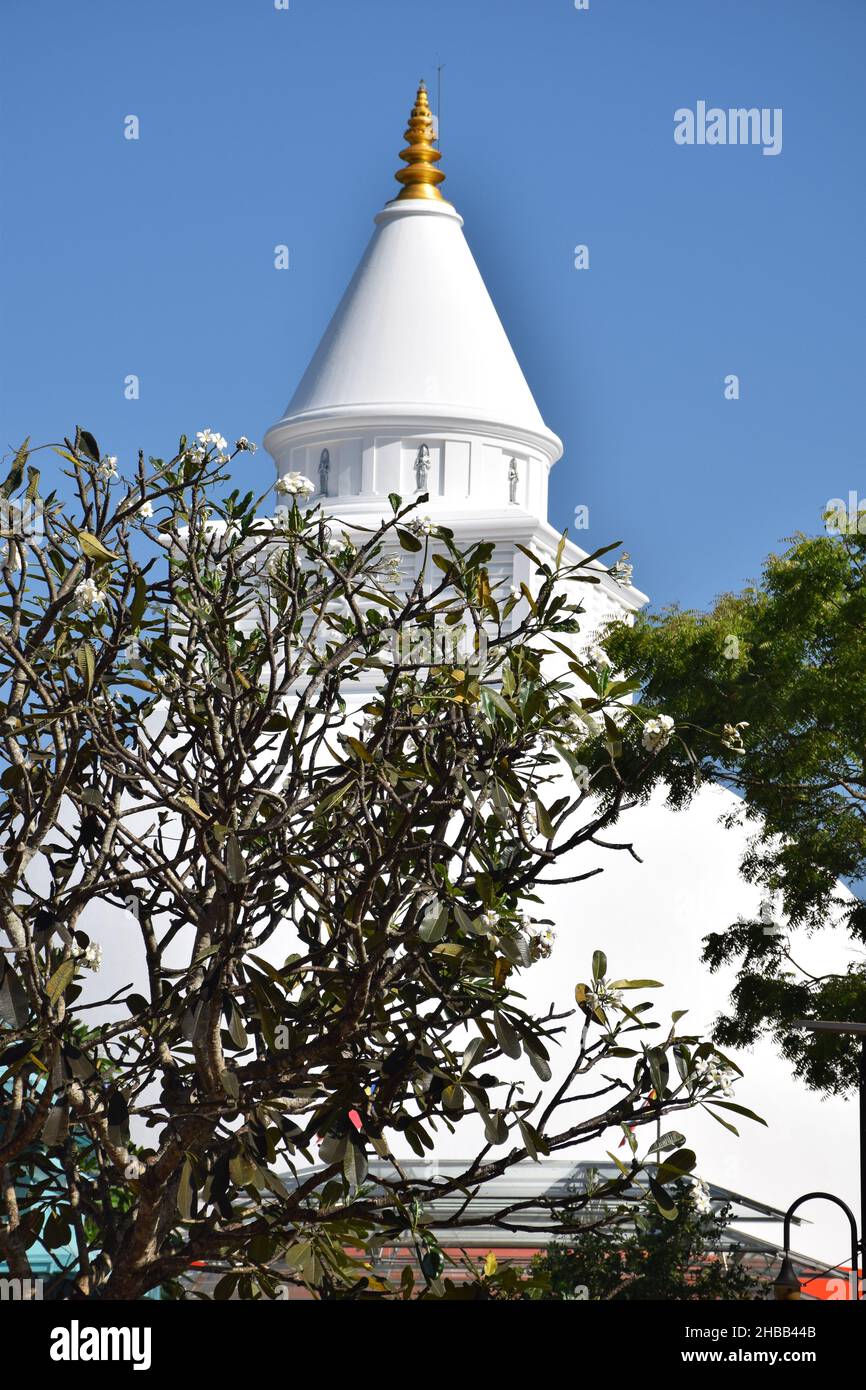 Historical Buddhist Temple in Sri Lanka Stock Photo - Alamy