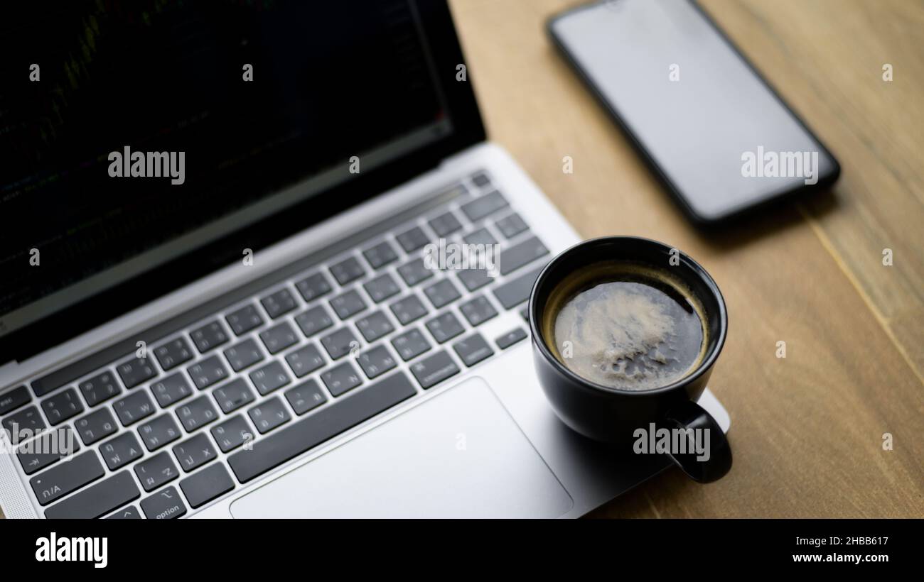 Business chart placed on table hi-res stock photography and images - Alamy