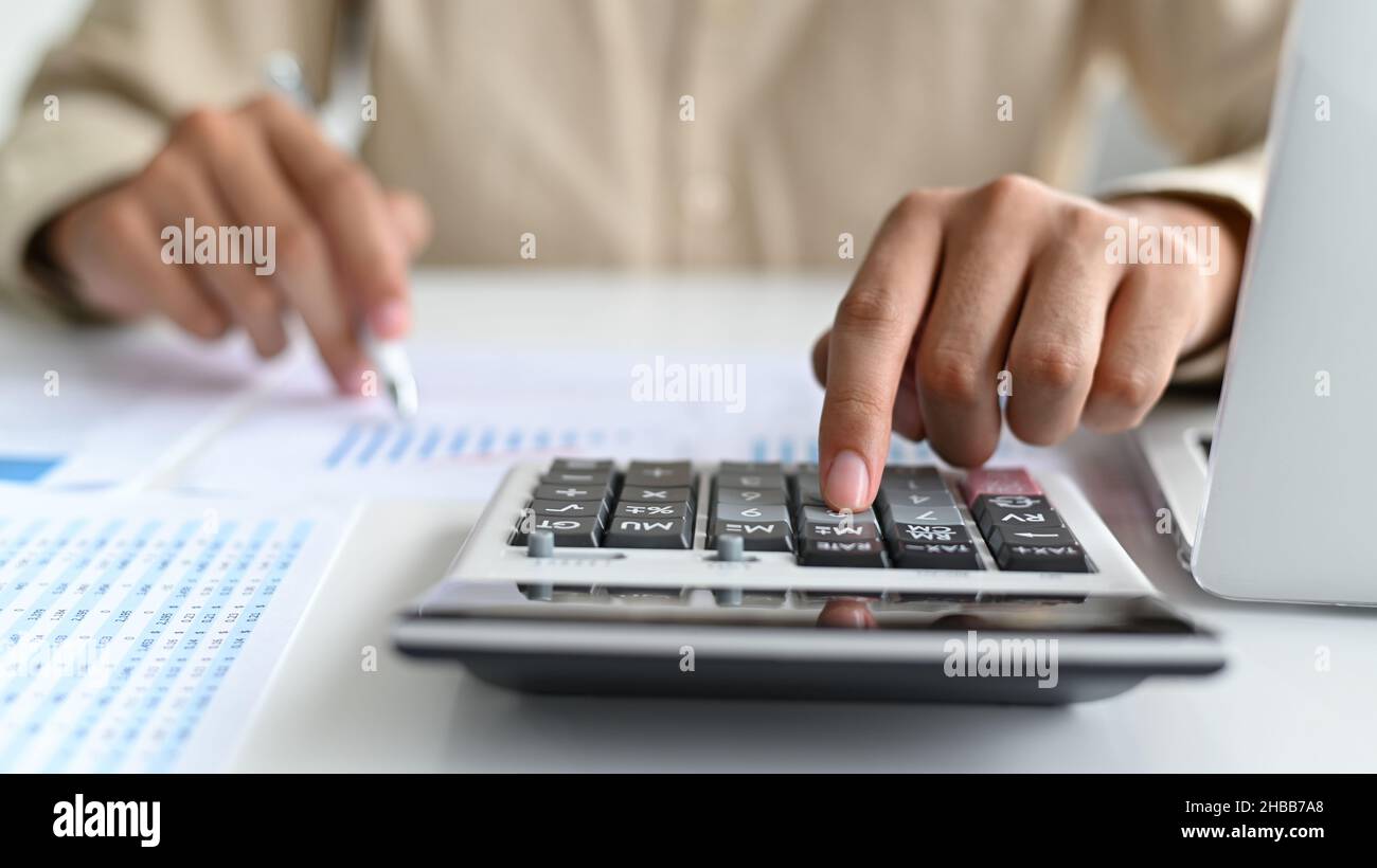 Calculate calculator close up shot hi-res stock photography and images ...