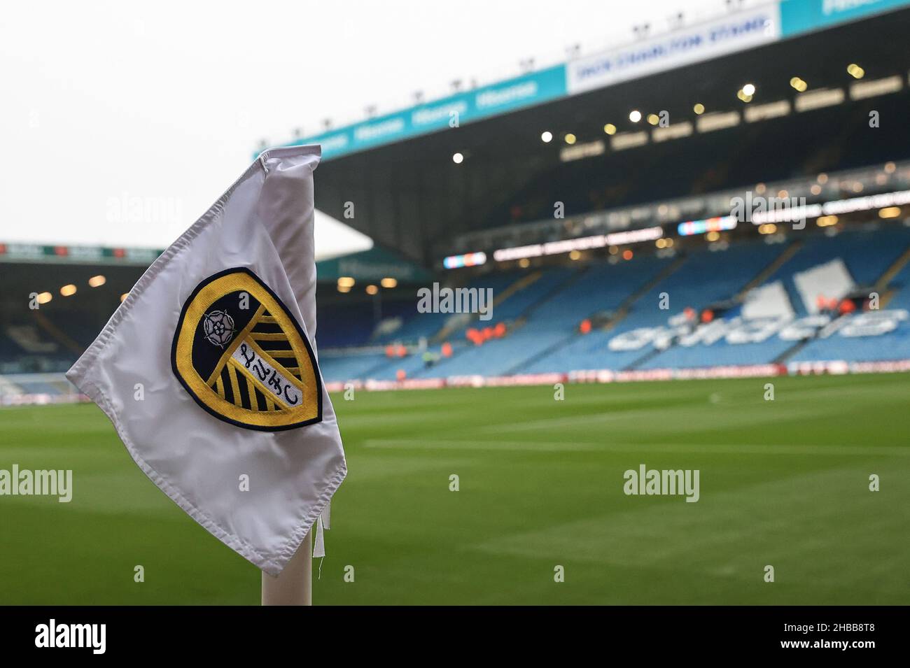 A LUFC corner flag at Elland Road Stock Photo - Alamy