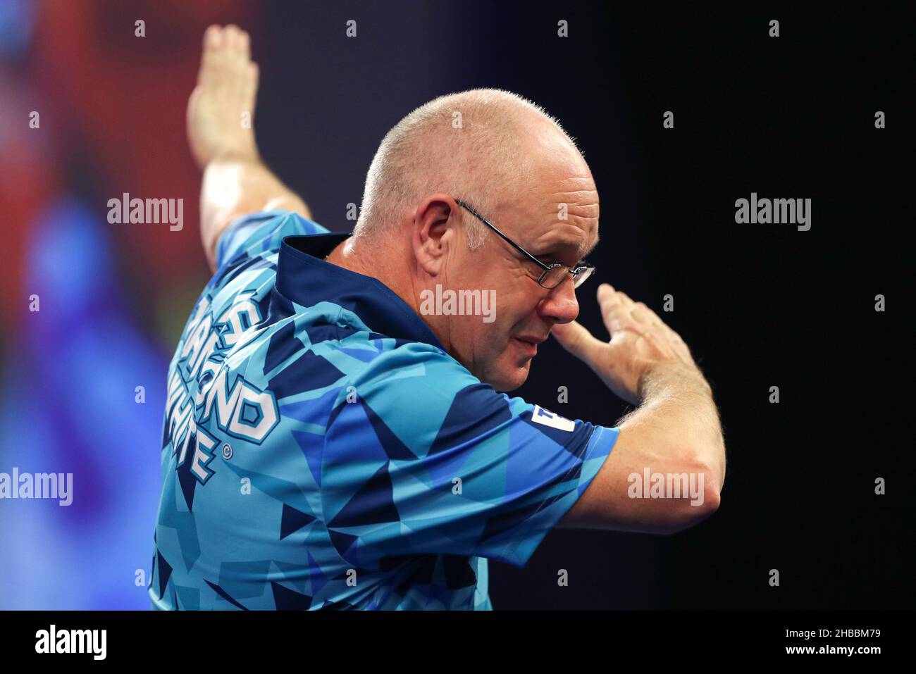 Ian White dabs to the crowd after winning his match against Chris ...