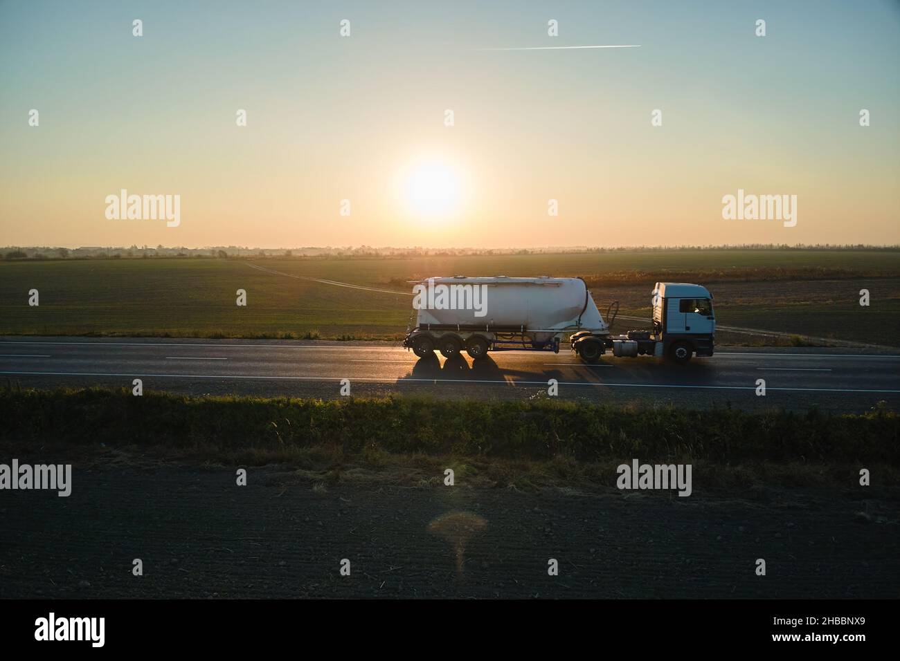 Cement shipment hi-res stock photography and images - Alamy