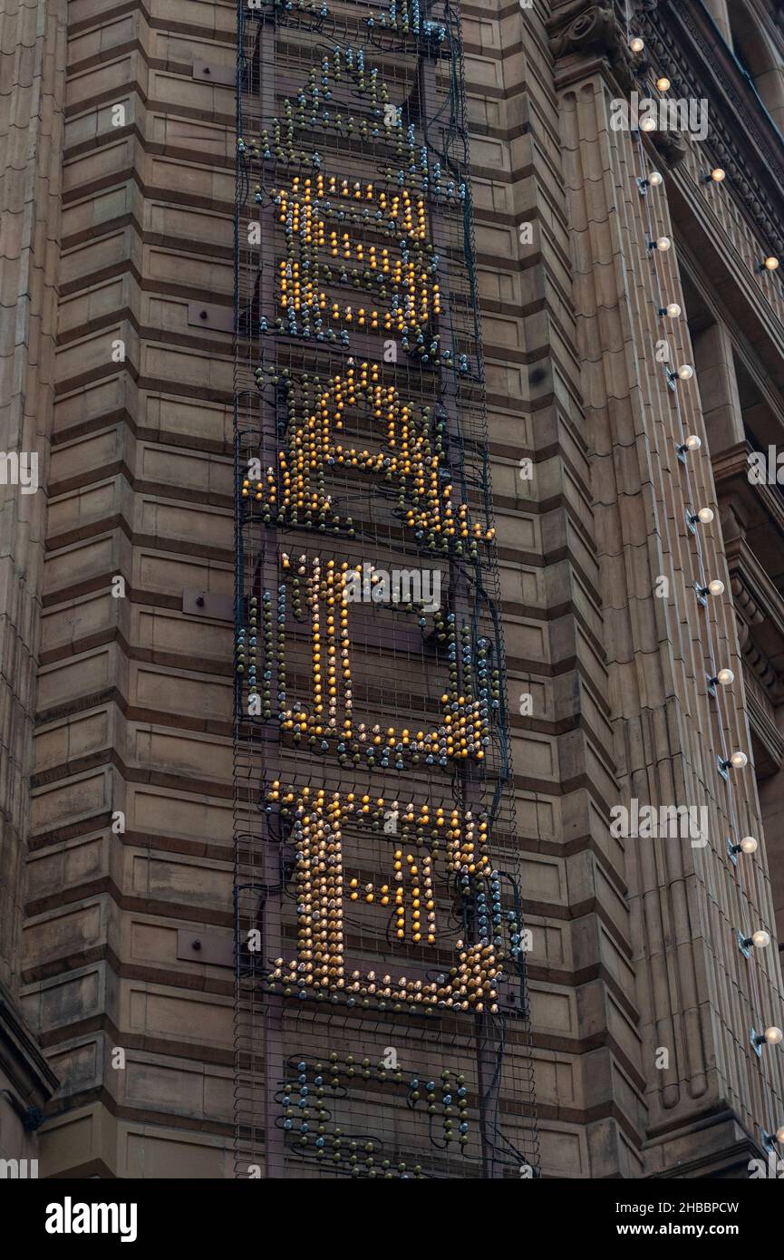 Harrods department store company hi-res stock photography and images ...